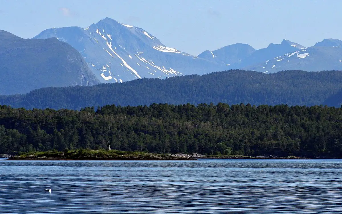 Molde, en Norvège, est l’une des villes les plus merveilleuses du pays ...