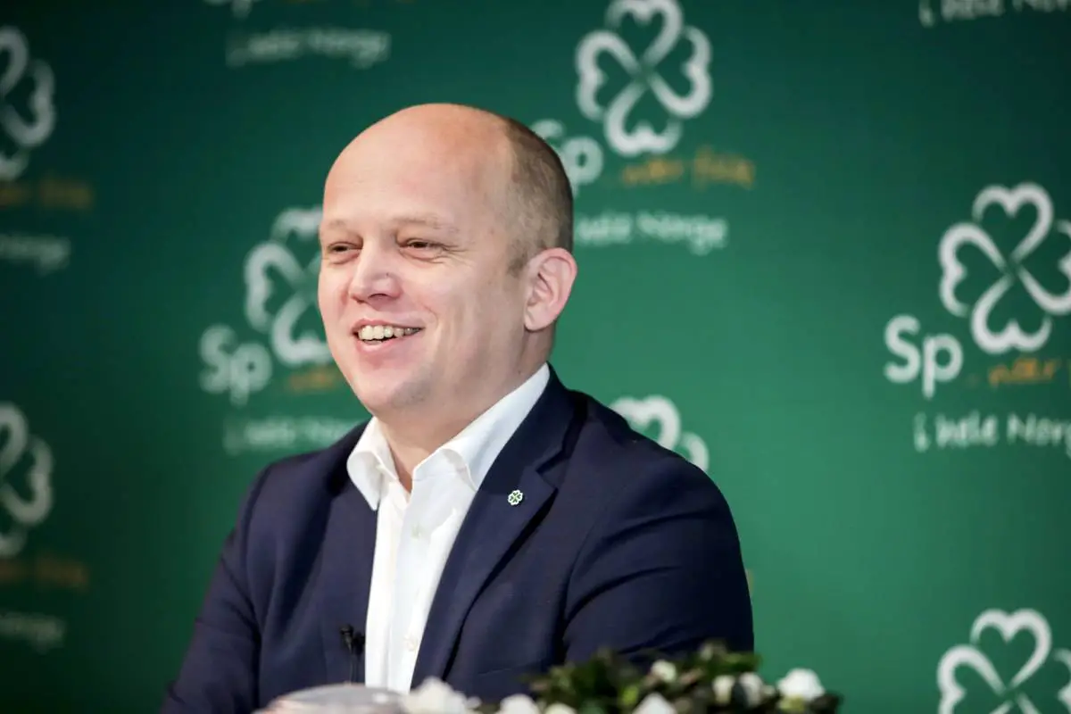 Le Parti du centre nomme Trygve Slagsvold Vedum comme son premier ...