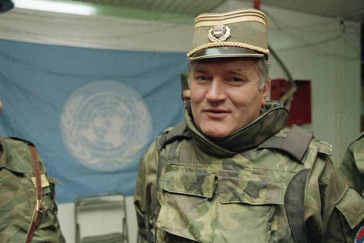 Ratko Mladić condamné à la prison à vie pour crimes de guerre - encore ...