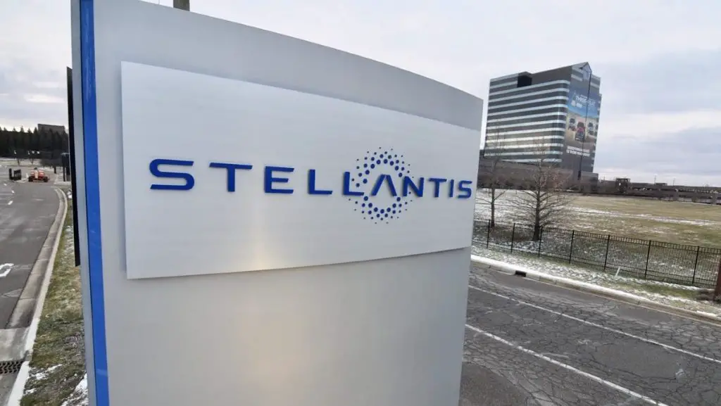 Stellantis investit dans le projet d'exploitation minière de nickel et ...