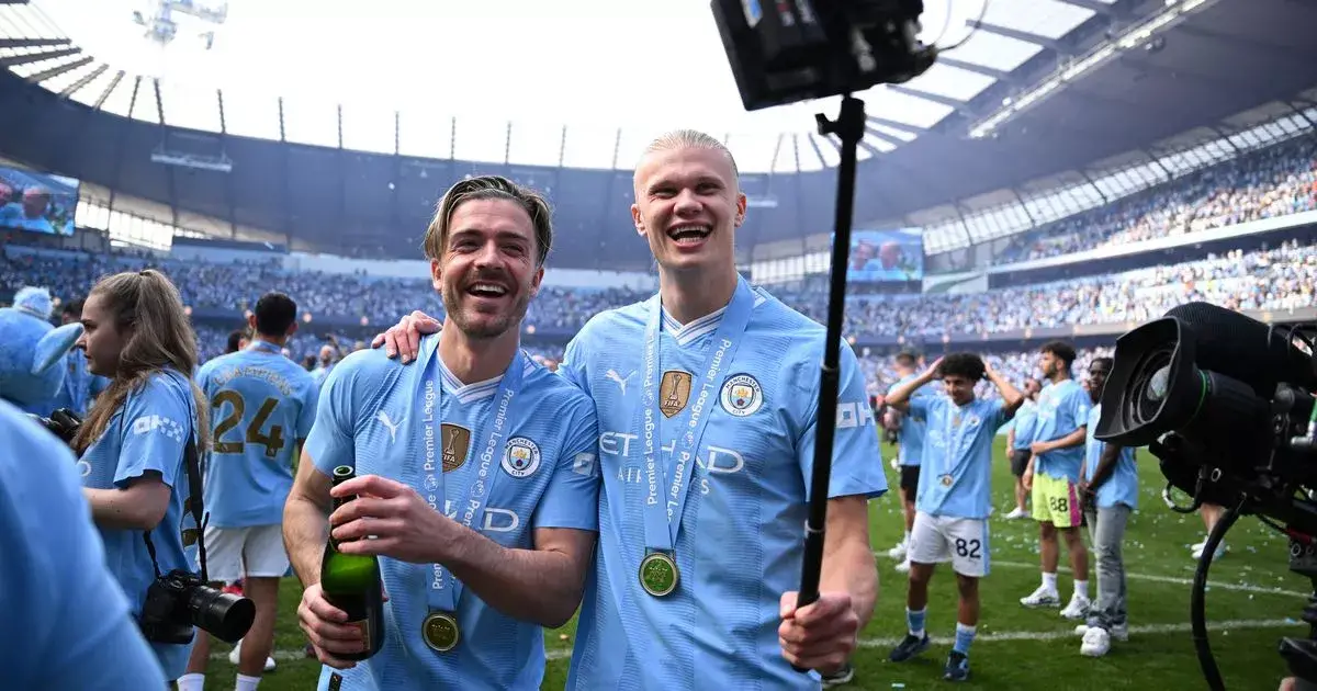 J'ai observé le geste du président de Manchester City envers Erling Haaland lors des ...